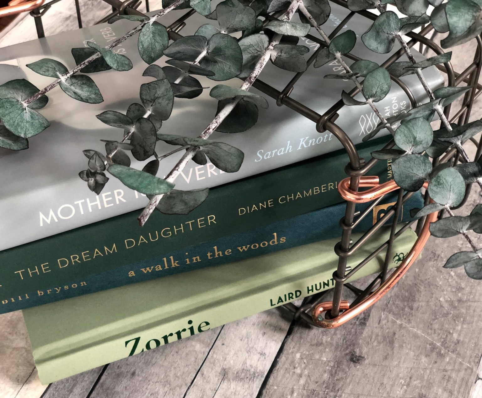 Leslie A. Lindsay| Writer & Creative | Always with a Book